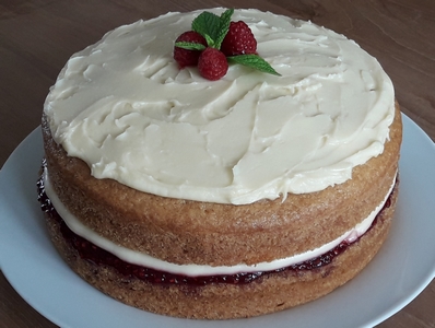 Gâteau Victoria à la framboise - www.recettes-vegetariennes.comwww ...